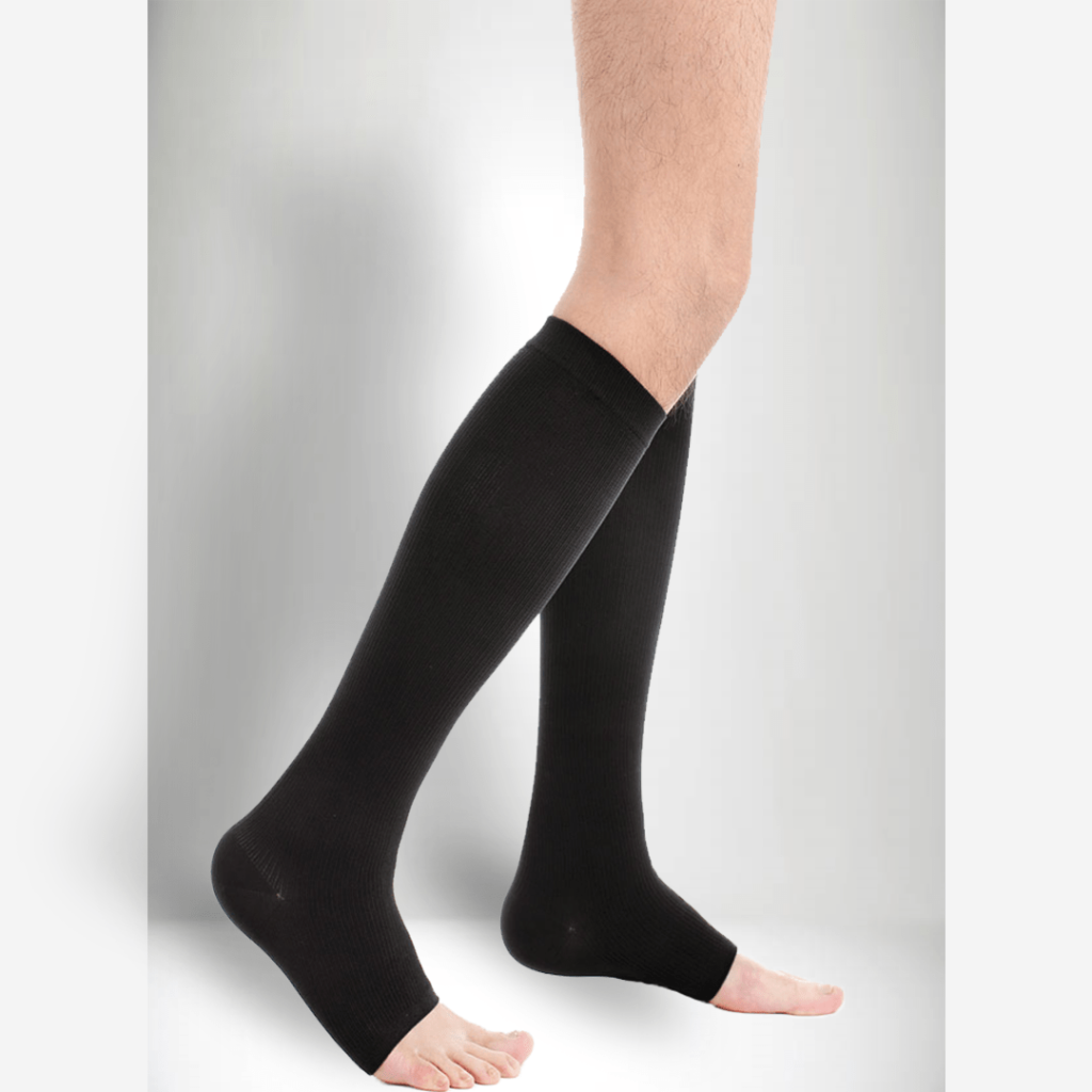 Class 1 Knee Length Graduated Compression Stockings – Technomed (India ...